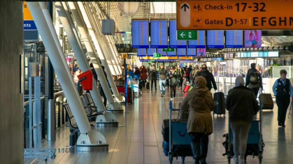 Best Times to Non-Rev: When Planes Are Empty for Non-Rev Travelers